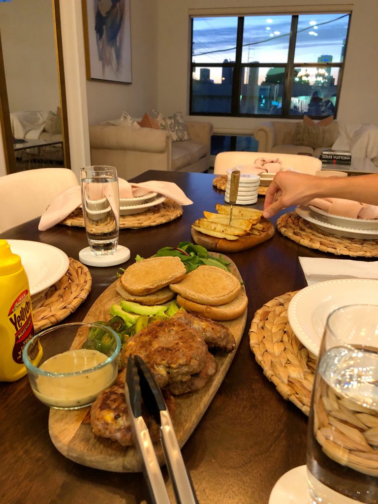 Smoked Gouda Burger with Jalapeños - Mrs Profresh